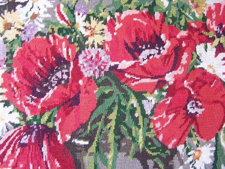 Veliki ovalni goblen *Poljsko cvijeće* - 72 x 53 cm