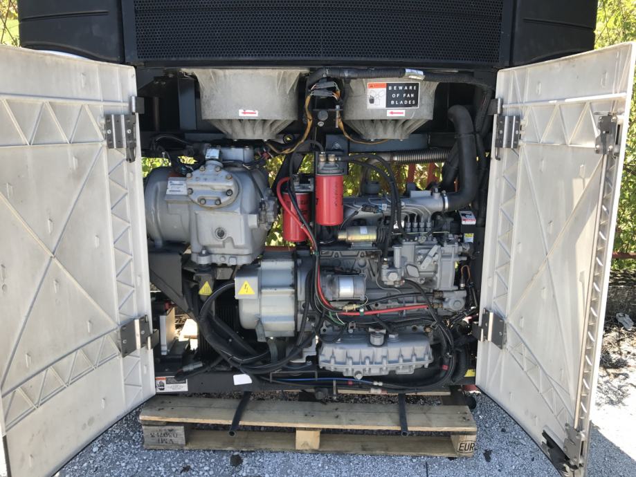 Carrier Vector 1850 2007.g 10000 radnih sati