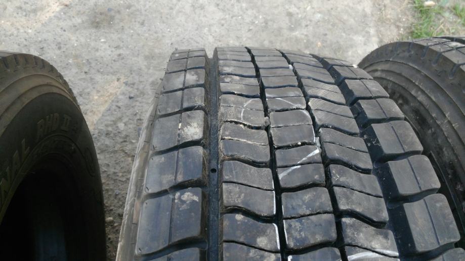 GoodYear Regional RHD 2+, 245/70R17.5, 136/134M, DOT4218, stanje 10/10