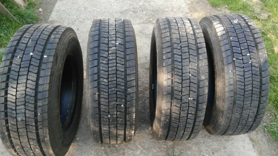 GoodYear Regional RHD 2+, 245/70R17.5, 136/134M, DOT4218, stanje 10/10