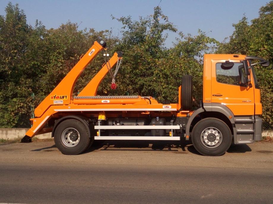 HYVA LIFT Skiploader