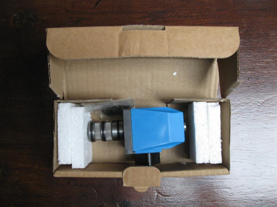 Magnetni ventil AL58788 za John Deere traktor, novo