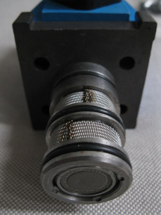 Magnetni ventil AL58788 za John Deere traktor, novo