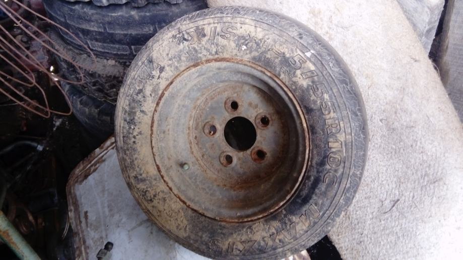 točak auto prikolice