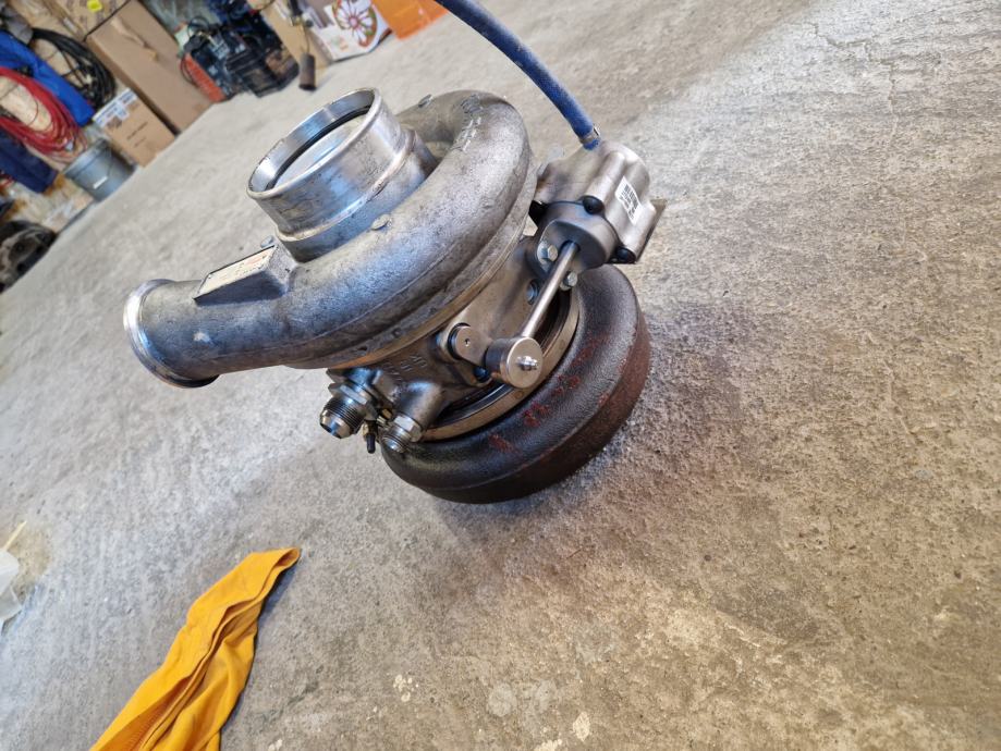 Turbopunjač motora IVECO 4033317 HOLSET (turbina,turbokompresor)