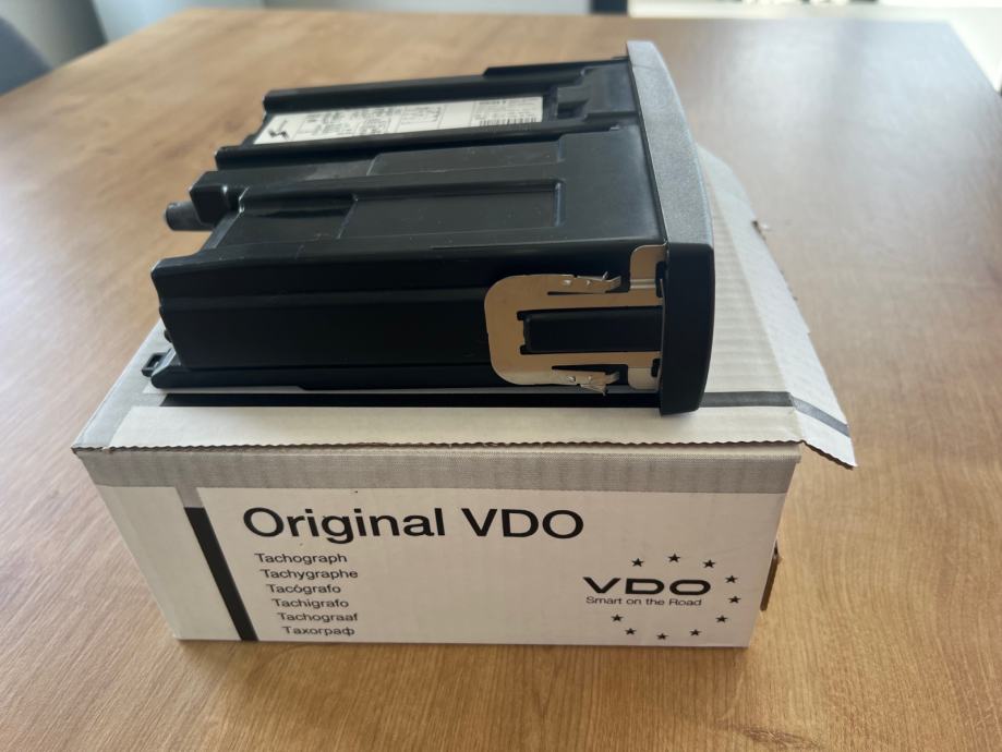 VDO digitalni TAHOGRAF