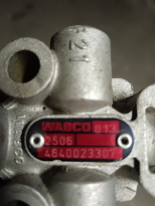 Wabco ventil broj 4640023307 za regulaciju visine