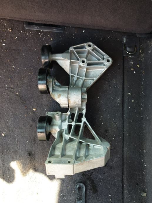 Zatezači klinastog remena s nosačima za Mercedes A klase