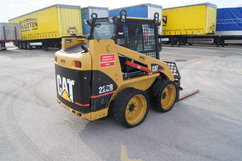 CATERPILLAR 226B (269)