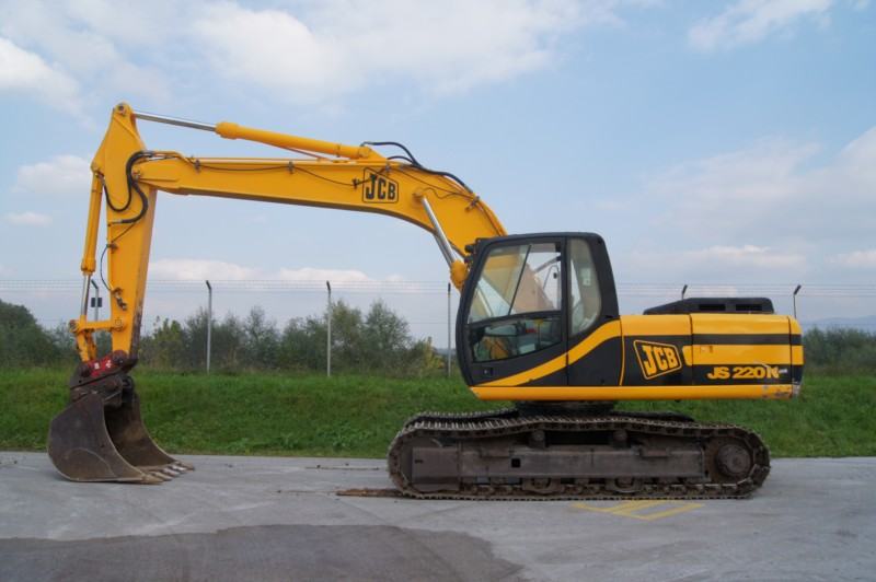 JCB 220 N (158)