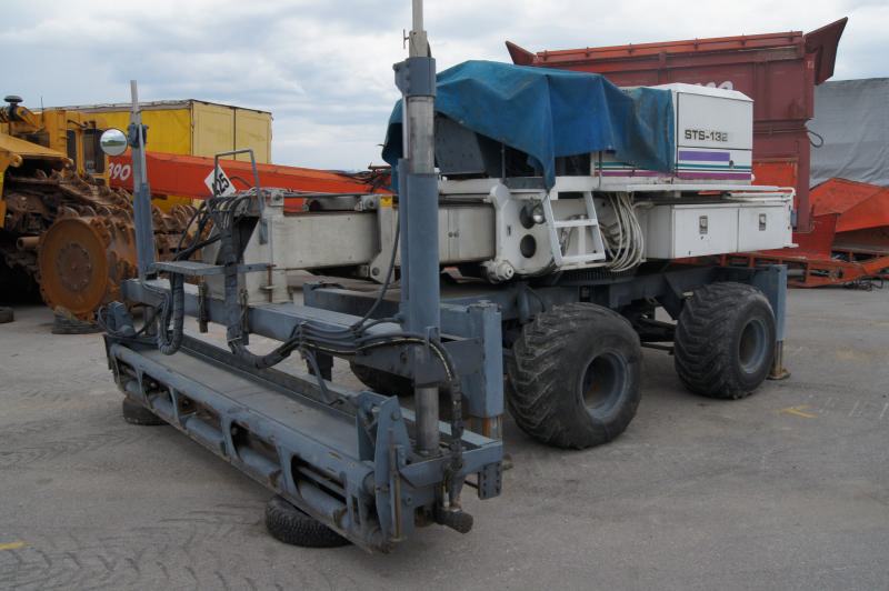SOMERO STS-132 TOPPING SPREADER (425)