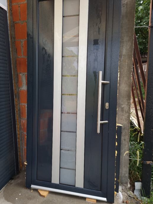 Aluminijska ulazna vrata