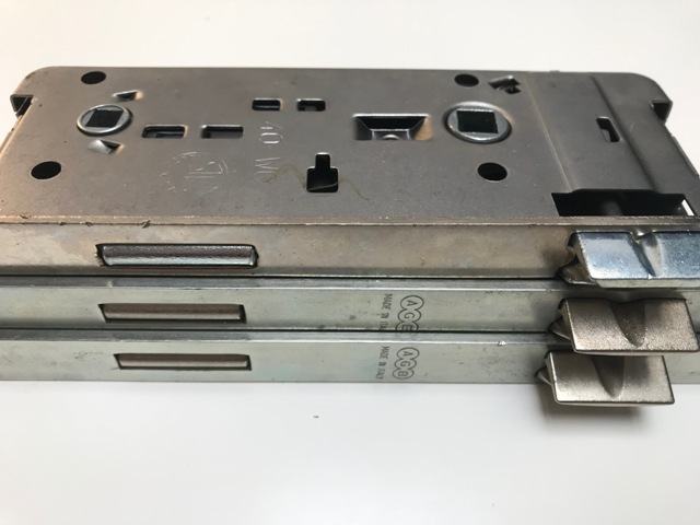 Brava za sobna vrata (3 kom i 1 set rozeta)