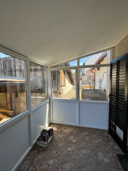 PVC konstrukcija za balkon