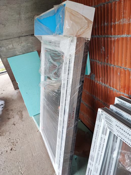 NOVO PVC PROZOR SALAMANDER BlueEvolution 82MD antracit/bijelo