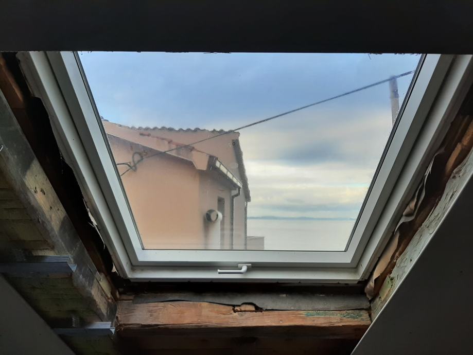 VELUX - Krovni prozor 114 x 140 cm - Najveći krovni Velux GPU S08