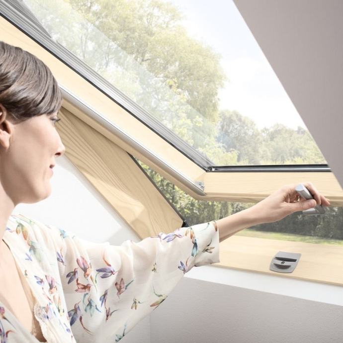 VELUX KROVNI PROZORI-prodaja i montaža