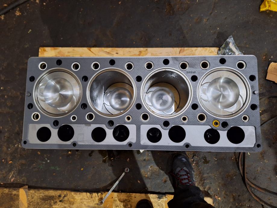 CATERPILLAR 3304DI SHORT BLOCK