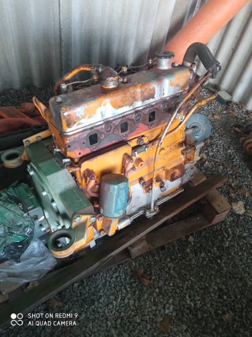 Komatsu motor 4D94-2