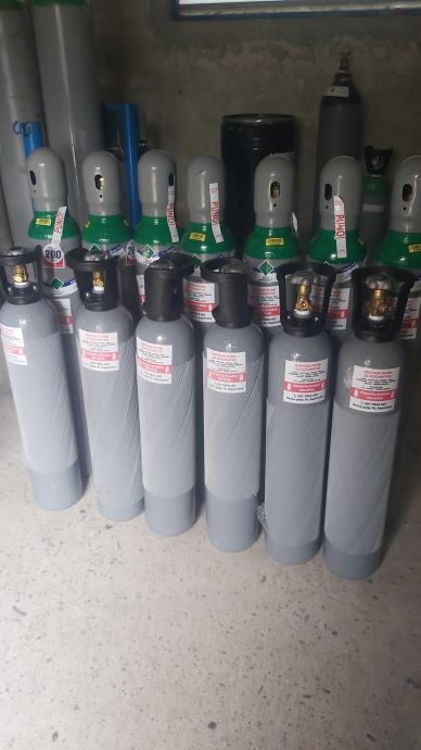 Puna nova boca argon , ferroline c18 co2+ar,dušik 10l 200 bara Messer