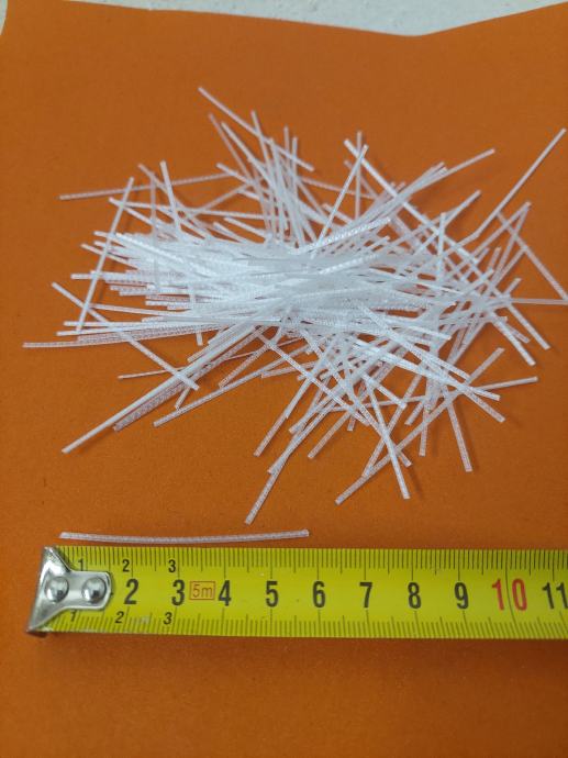 Sika fiber force vlakna dodatak betonu. cca 8kg.