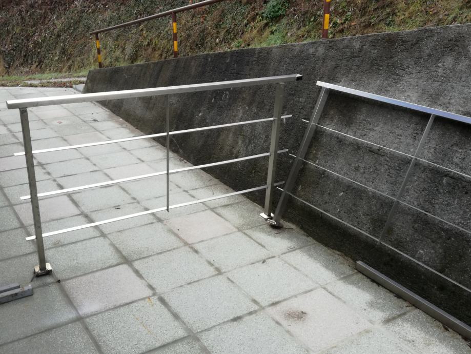 Inox ograda!!! Hitno