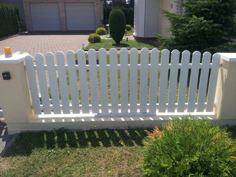 ograda od pvc letvica