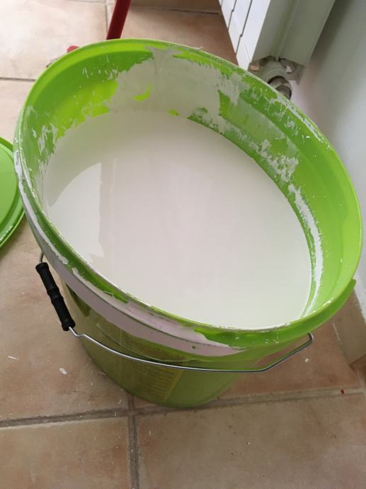 Pevex MARK PRO 15 lit bijela boja