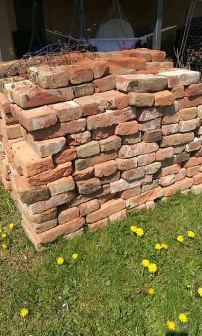 Stara cigla za roštilje i pečenjare 1.5 kn/kom