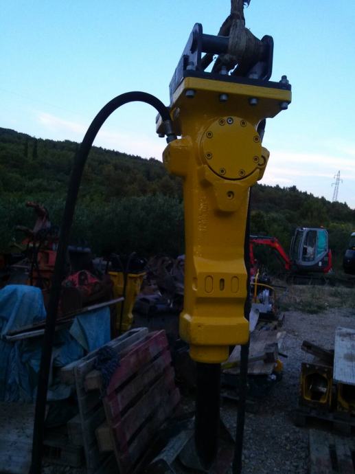 Čekić Atlas-Copco SB302