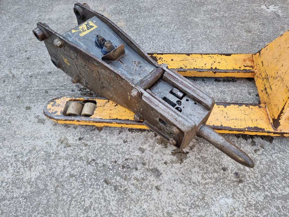 HIDRAULICNI CEKIC PIKAMER GEHL G 160