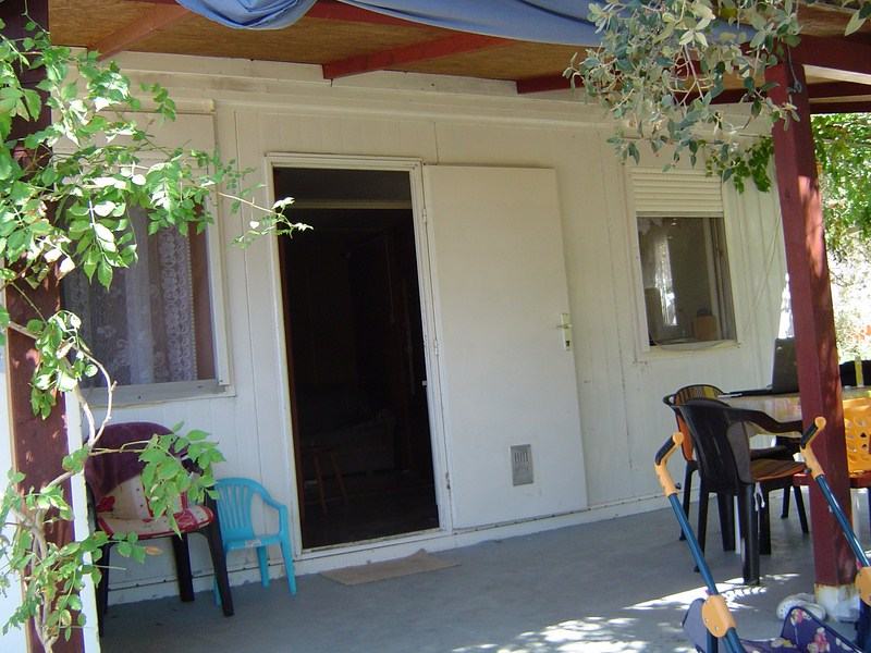 2 x kontejner - vikendica sa terasom - HITNO!