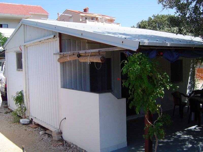 2 x kontejner - vikendica sa terasom - HITNO!