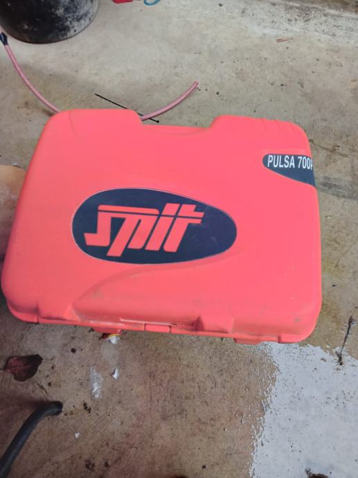 SPIT PULSA 700