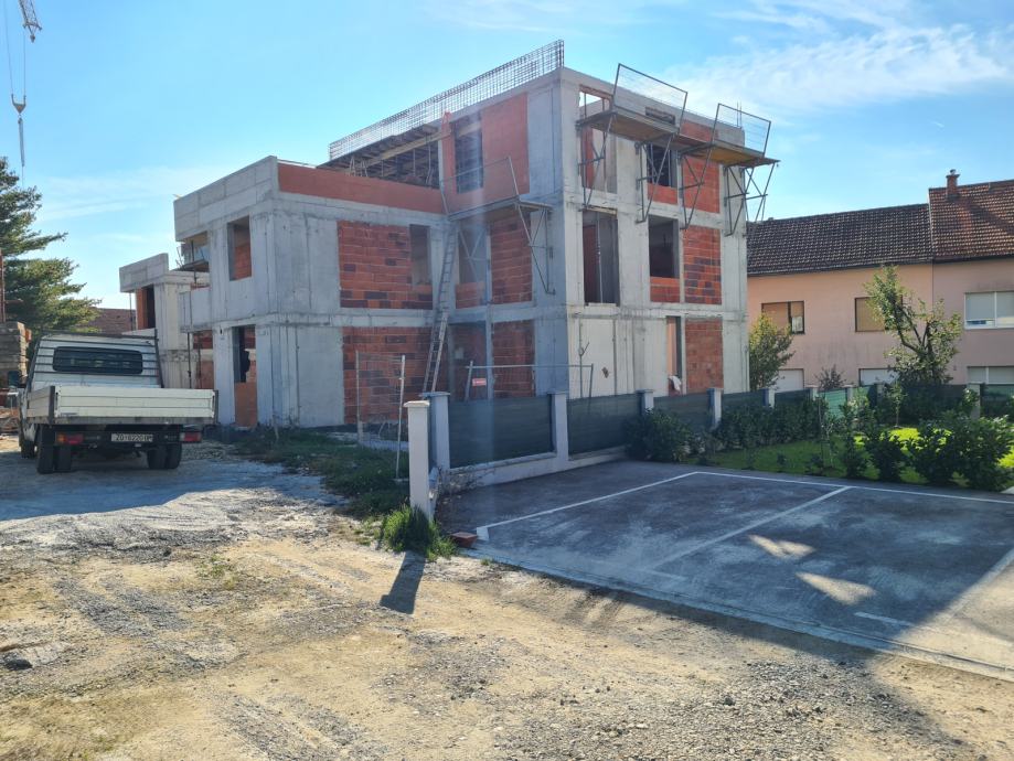 GRAĐEVINSKI RADOVI ISKOPI GRADNJA DOGRADNJA I REKONSTRUKCIJA OBJEKATA