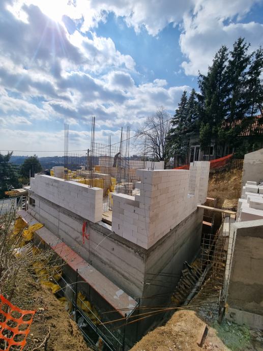 GRADNJA, DOGRADNJA I REKONSTRUKCIJA PRIVATNIH I POSLOVNIH OBJEKATA