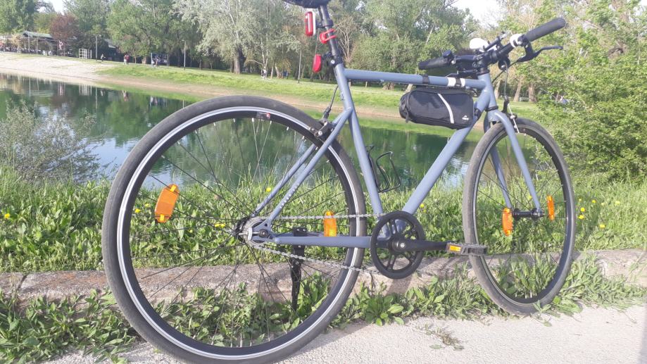 Elops 500 single speed bicikl