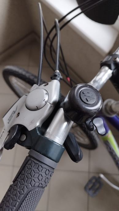 Custom build gradski bicikl 28, muški, ALU, rama 54cm, 21 brzina