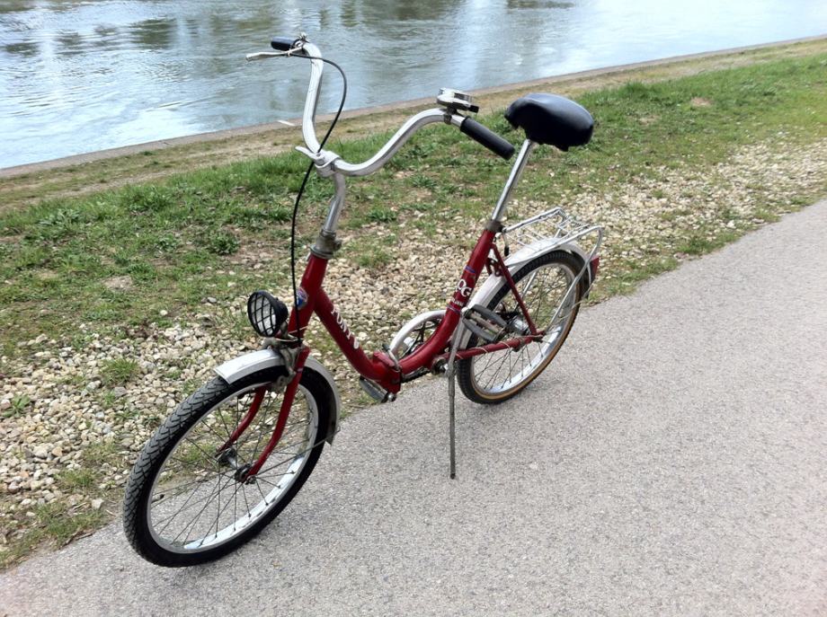 Rog Pony odlično očuvan