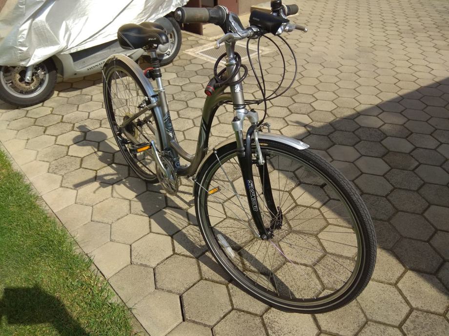 Ženski bicikl Fuji Monterey 2.0, VŽ