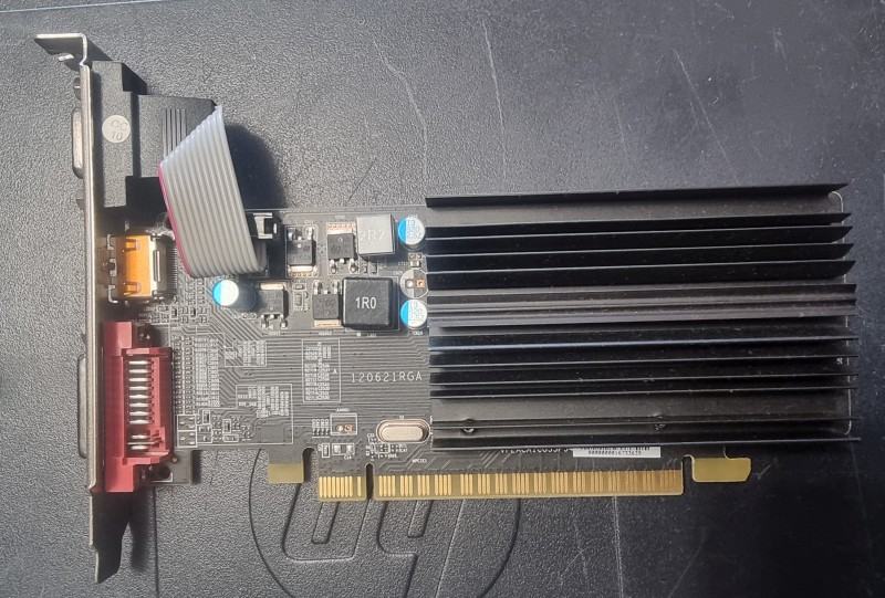AMD Radeon HD 5450 1GB GDDR3 VGA/DVI/HDMI