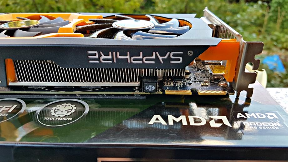 AMD Sapphire Radeon R9 270X TOXIC 2GB