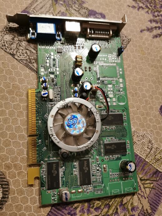 Ati radeon 9550/256 mb AGP