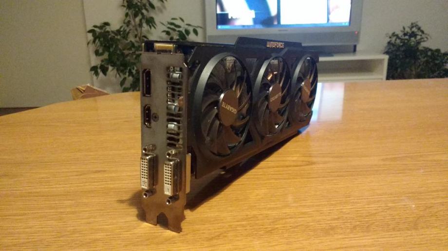Gigabyte Radeon R9 270X OC Windforce