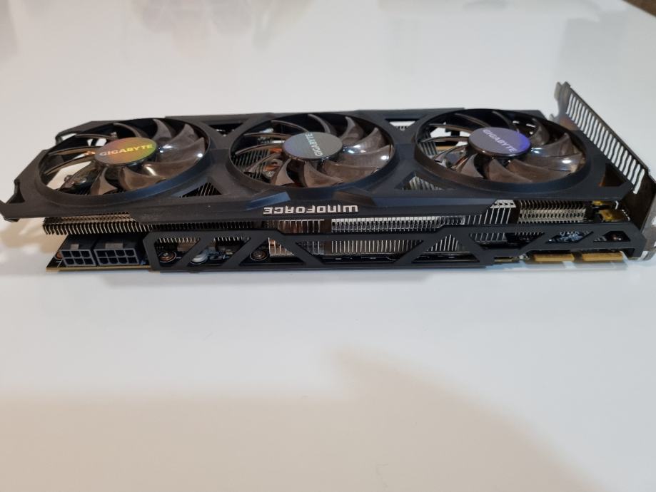 Gigabyte Windforce Radeon R9 280 + MBO na poklon