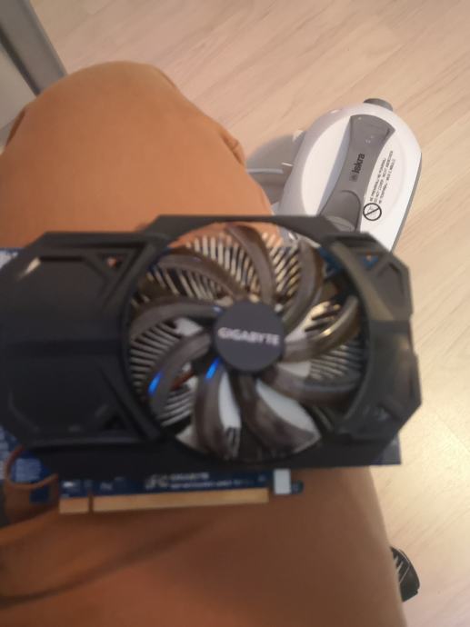 hd r7 240oc 2gb