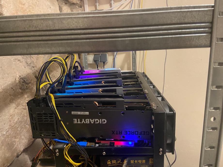 MINING RIG 4x NVIDIA 3090 (472 MHS)