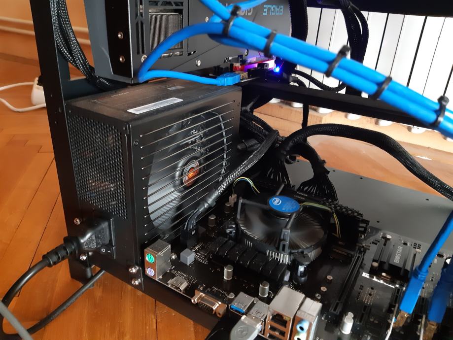 Mining rig 6x 3080Ti, 700 MH/s ETH star manje od 1god,3 PSU