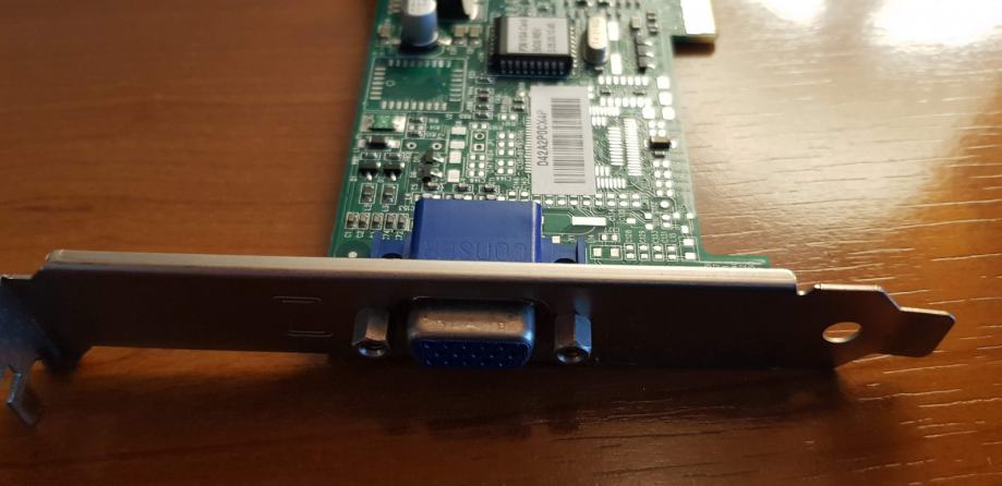 nVidia Riva TNT2, AGP, 16MB