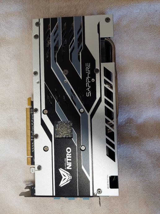 SAPPHIRE NITRO + Radeon RX 570